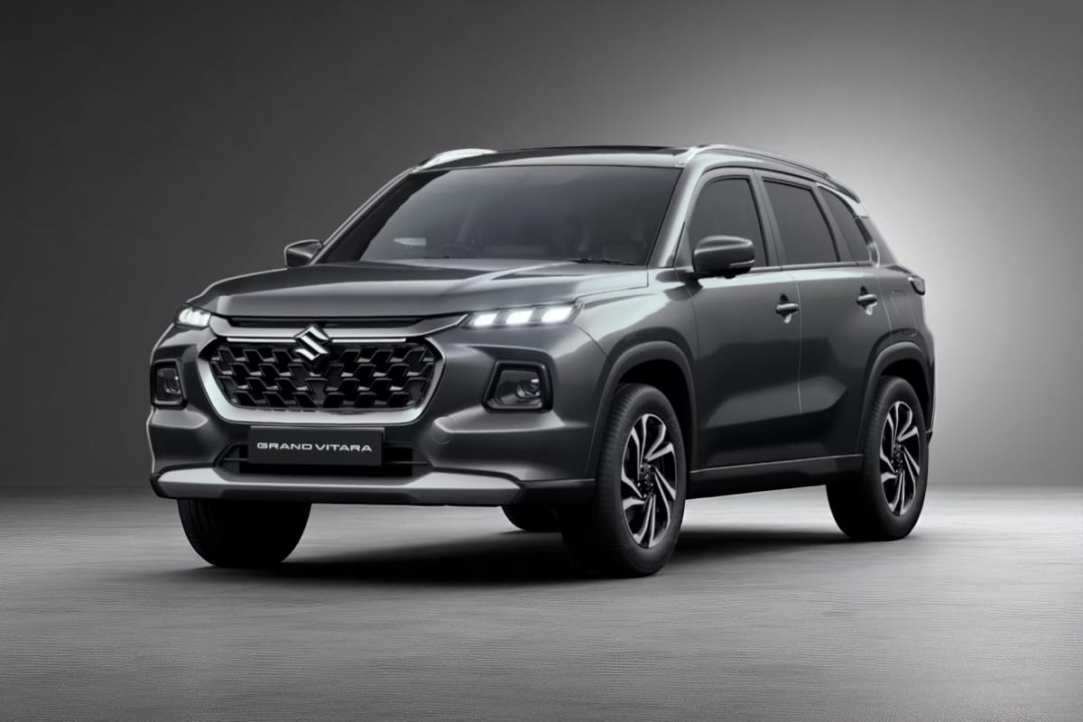 Maruti Suzuki Grand Vitara Splendid Silver – Check Splendid Silver ...